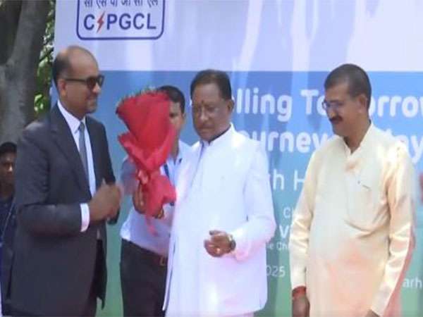 Adani Group deploys India's first hydrogen-powered truck for mining ...